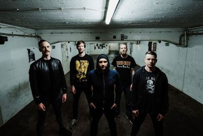 NEAERA posten Video zum Titeltrack „All Is Dust“